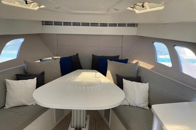 Intrepid 47' Luxury Performance Yacht 6 Hour Rental in Fajardo - FAQ
