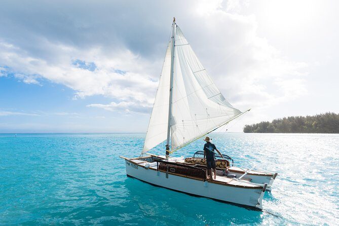 Introduction to sailing and discovering the lagoon - A detailed look at what this tour offers