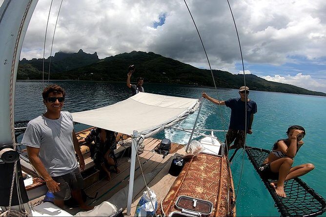 Introduction to sailing and discovering the lagoon - The Sum Up