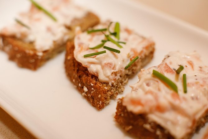 Irish Craic & Cuisine: Cooking Class & Dinner in Central Dublin - Interactive Cooking and Cultural Immersion