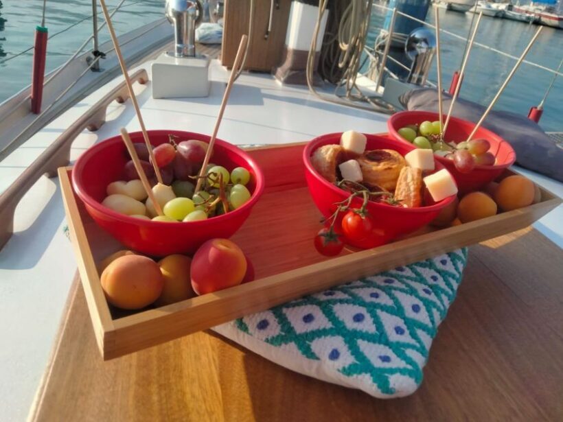 Iseo Lake: tours on a historic sailboat - FAQ