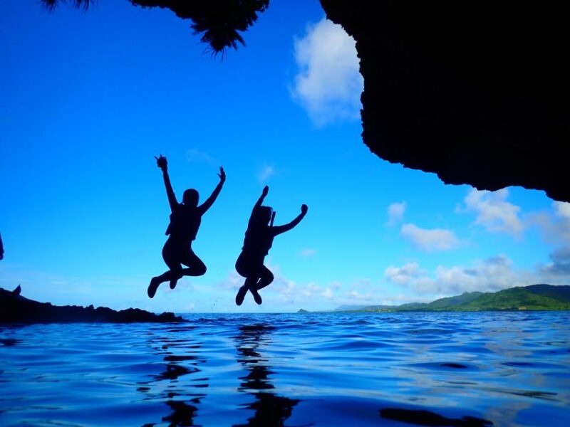 Ishigaki Island: SUP/Kayaking and Snorkeling at Blue Cave - Kayaking and Stand Up Paddleboarding Experience
