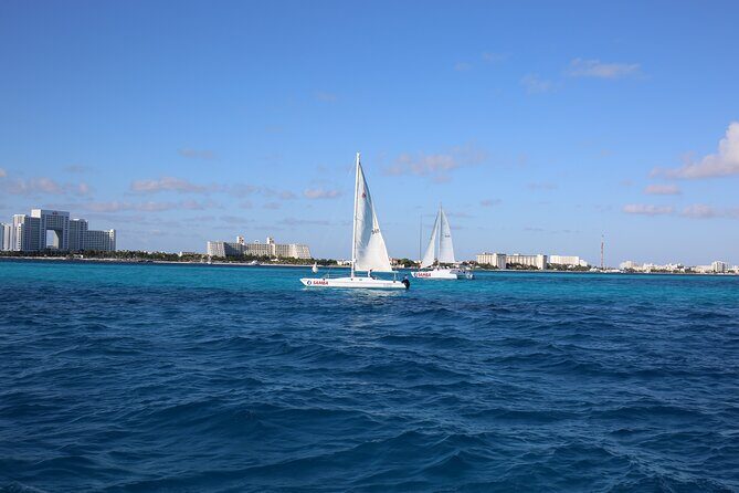 Isla Mujeres Catamaran Adventure Snorkeling Spinnaker and Lunch - Who Should Consider This Tour?