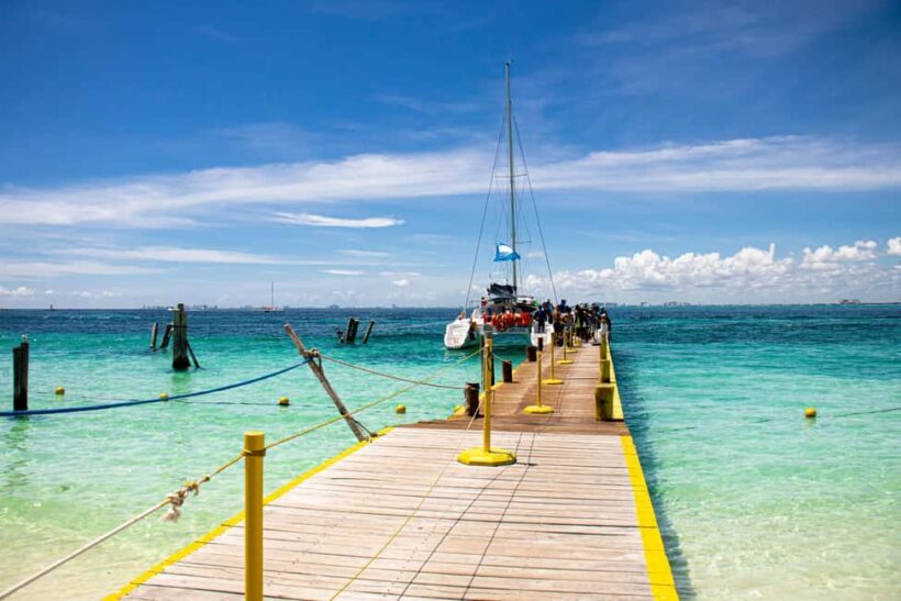 Isla Mujeres: Catamaran Ride with Open Bar, Snorkeling, and Lunch - Key Points