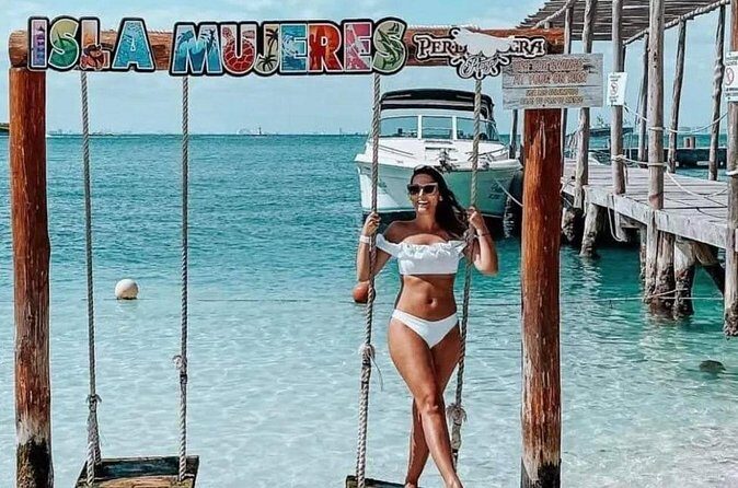 Isla Mujeres Catamaran Tour with Snorkeling, Open Bar and Buffet - FAQs