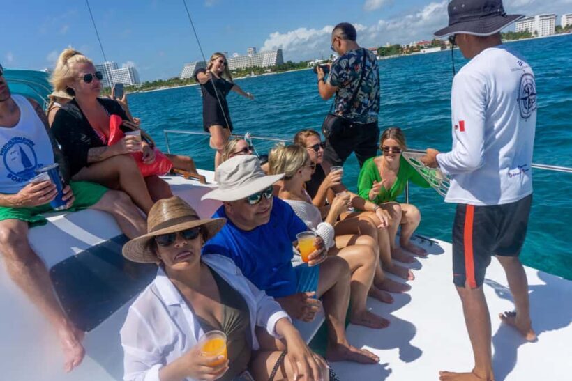 Isla Mujeres Catamaran Tour with Snorkeling & Open bar - Practical Tips for Booking and Enjoyment