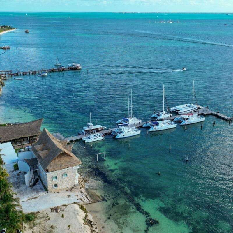 Isla Mujeres: Deluxe Catamaran Tour - Authentic Experiences and Guest Feedback