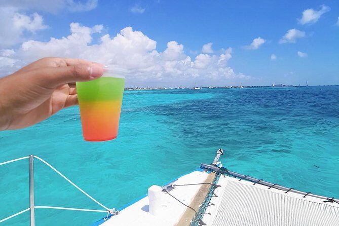 Isla Mujeres Premium Catamaran Tour with transportation from Playa del Carmen - Who Should Consider This Tour?