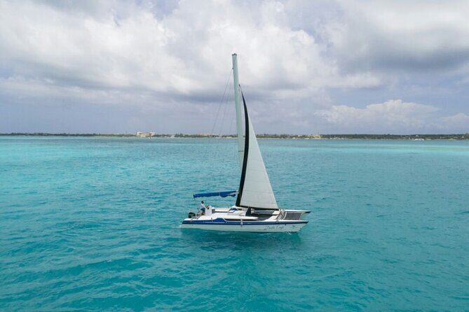 Isla Mujeres Premium Tour in Catamaran with Snorkel and Buffet - The Itinerary in Detail
