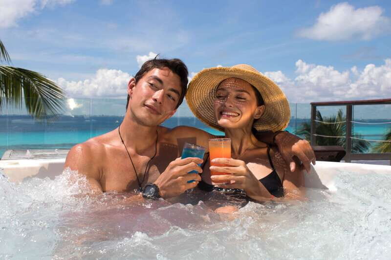 Isla Mujeres: Royal Garrafon VIP and Punta Sur admission - Who Will Appreciate This Tour?