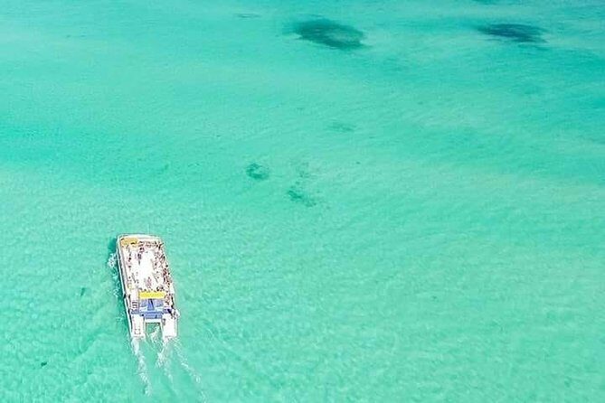 Isla Mujeres Unlimited! Fun & Party with transportation - Introduction