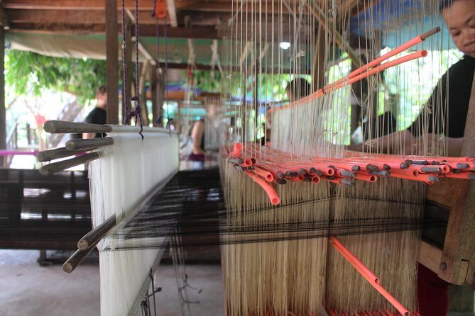 Island Community Life in Phnom Penh - Key Points