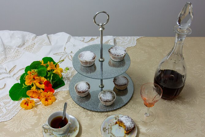 Island Dinner Experience With Locals in Praia Da Vitória - Menu Details