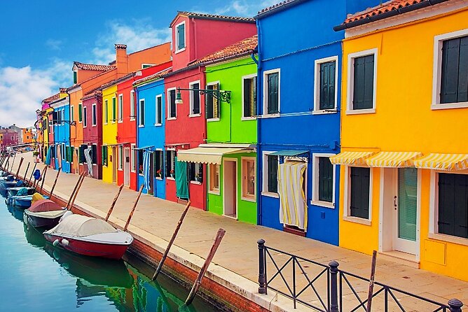 Island Hopping Tour: Mazzorbo, Burano and Murano - Guide and Customer Service