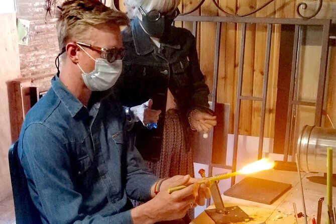 Island Hopping Tour: Mazzorbo, Burano and Murano - Discovering Burano