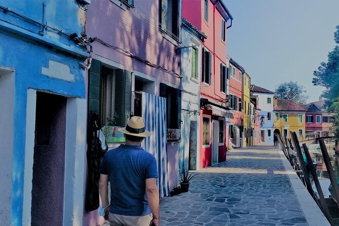 Island Hopping Tour: Mazzorbo, Burano and Murano - Delving Into Murano