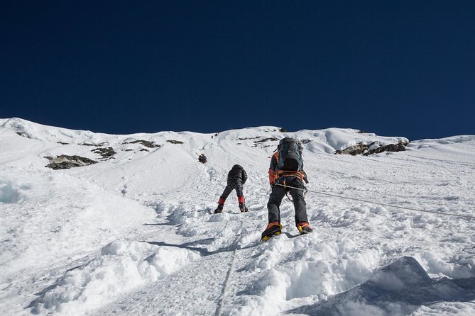 Island Peak Adventure - Support, Logistics, and Value