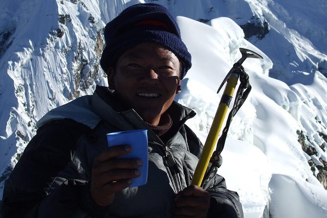 Island peak climbing arrange from Chhukung - The Experience of the Guides and Climbers