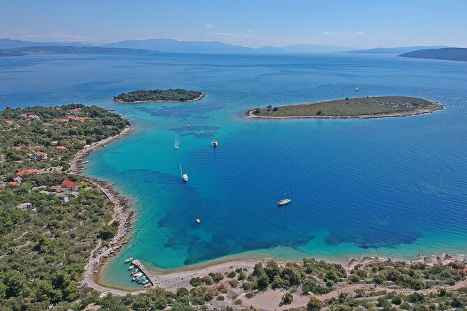 Islands Brač, ŠOlta & Blue Lagoon - Private Speedboat Tour - Customizable Route and Potential Stops