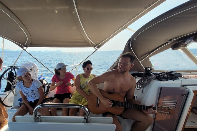 Islands Tour on Luxurious Jeanneau Sun Odyssey - FAQ