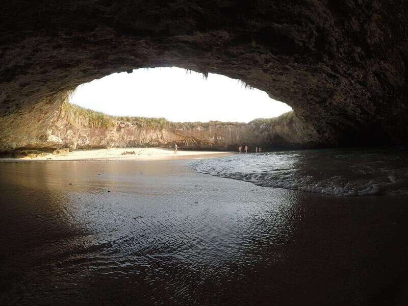 Islas Marietas National Park + Snorkeling at Los Arcos de Mismaloya - FAQ