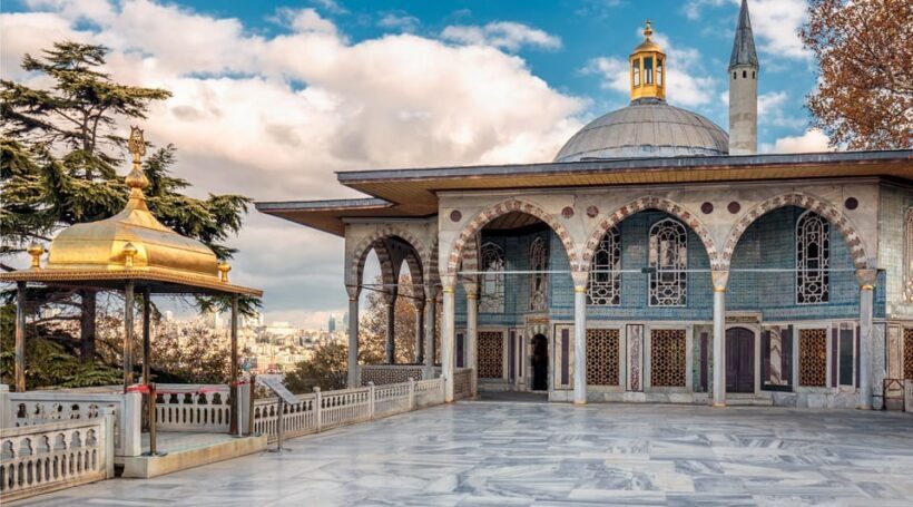 Istanbul: Basilica Cistern & Topkapi Palace Combo Ticket - Key Points