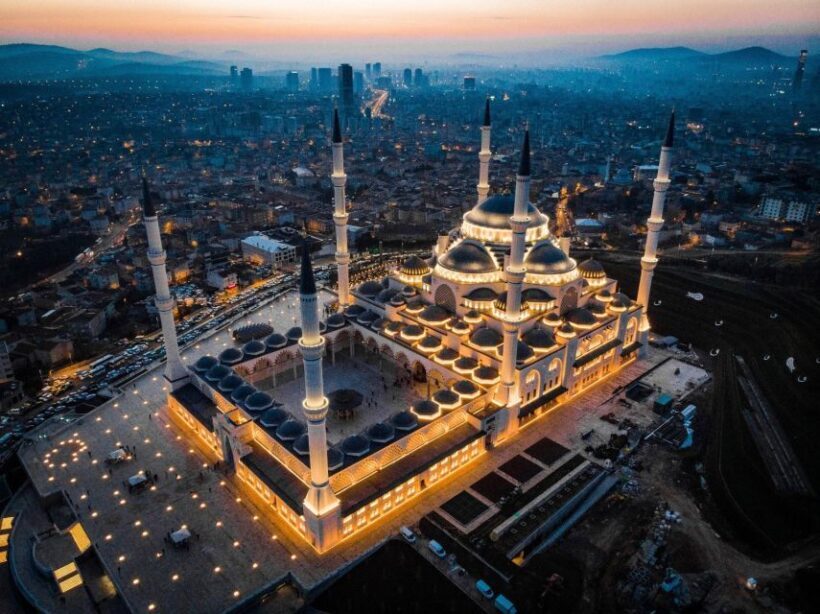Istanbul: Best of One Day Two Continents Tour, Europe&Asia - Key Points