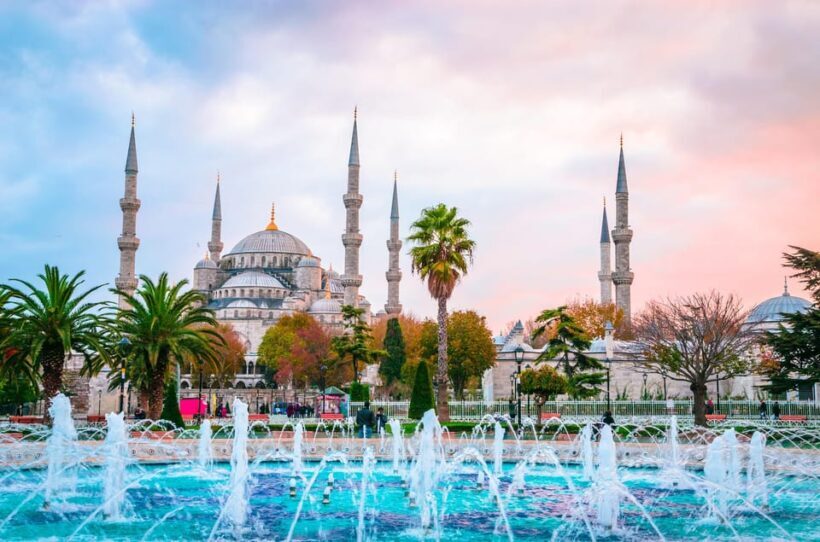 Istanbul: Blue Mosque and Hagia Sophia Tour w/Entry Tickets - Who Will Enjoy This Tour?