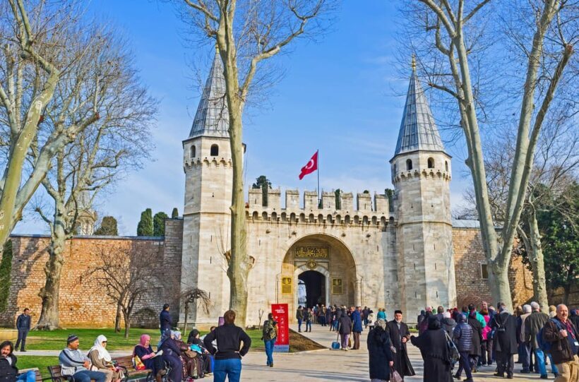 Istanbul: Blue Mosque, Hagia Sofia & Topkapi Palace Day Tour - Key Points