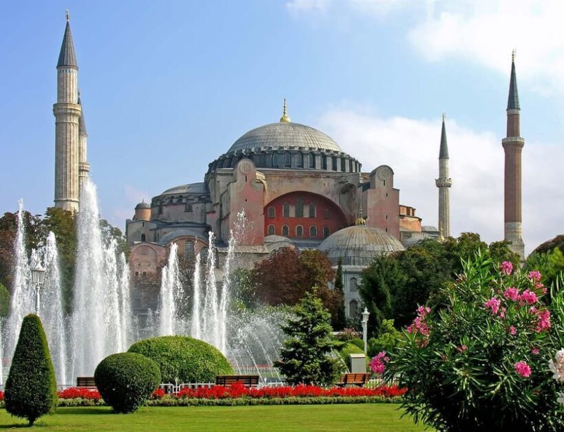 Istanbul: Blue Mosque, Hagia Sofia & Topkapi Palace Day Tour - Practical Tips and Insights