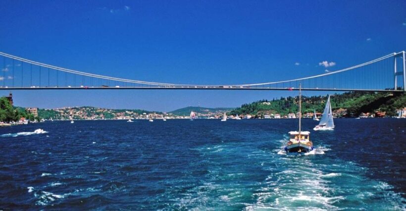 Istanbul: Bosphorus and Golden Horn Boat Tour - Key Points