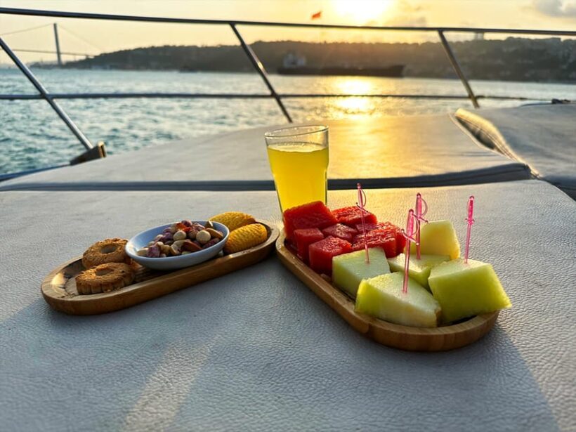 Istanbul: Bosphorus and Golden Horn Sunset Yacht Cruise - The Sum Up