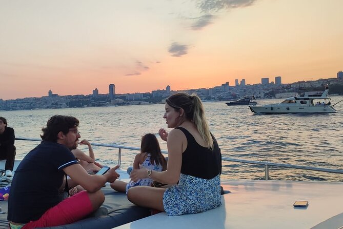 Istanbul Bosphorus Boat Cruise Tour ( MORNNG or SUNSET ) - The Value That Keeps Travelers Coming Back