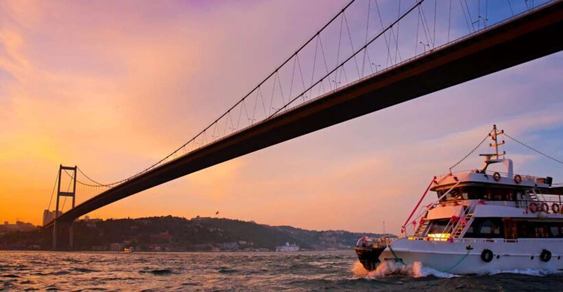 Istanbul: Bosphorus Boat Tour and Two Continents with Lunch - Practical Tips
