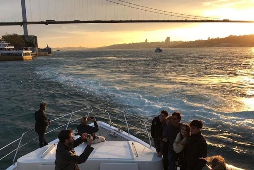 Istanbul: Bosphorus Cruise on A Private Luxury Yacht - Key Points