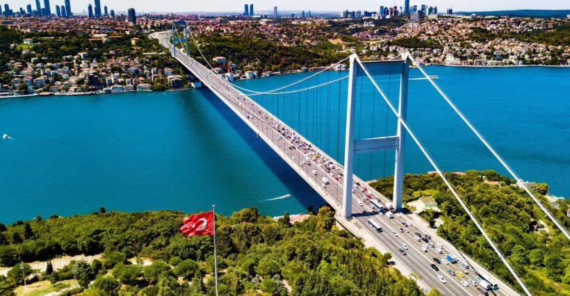 Istanbul: Bosphorus Cruise with 1 Stop on the Asian Side - Practical Tips for Travelers