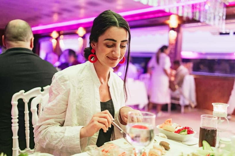 Istanbul: Bosphorus Dinner Cruise & Show with Private Table - FAQ