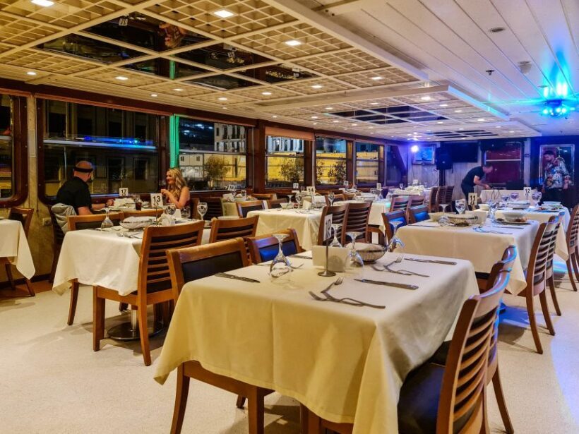 Istanbul: Bosphorus Dinner Cruise w/ Drinks & Entertainment - The Sum Up