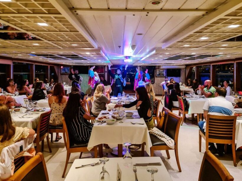 Istanbul: Bosphorus Dinner Cruise w/ Drinks & Entertainment - FAQ