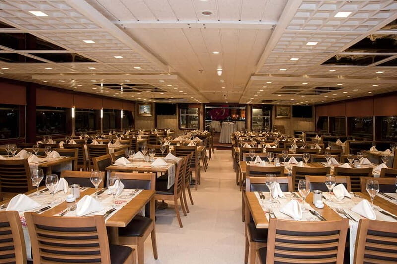 Istanbul: Bosphorus Dinner Cruise with Turkish Night Show - Authenticity and Value