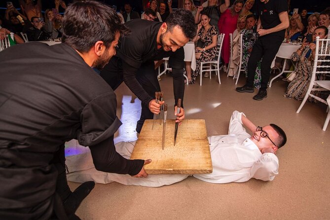 Istanbul Bosphorus Dinner Cruise With Unlimited Drinks and Shows - Accessibility and Dietary Options