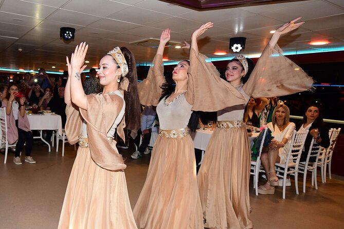 Istanbul Bosphorus Dinner Cruise With Unlimited Drinks and Shows - Additional Tips for Guests