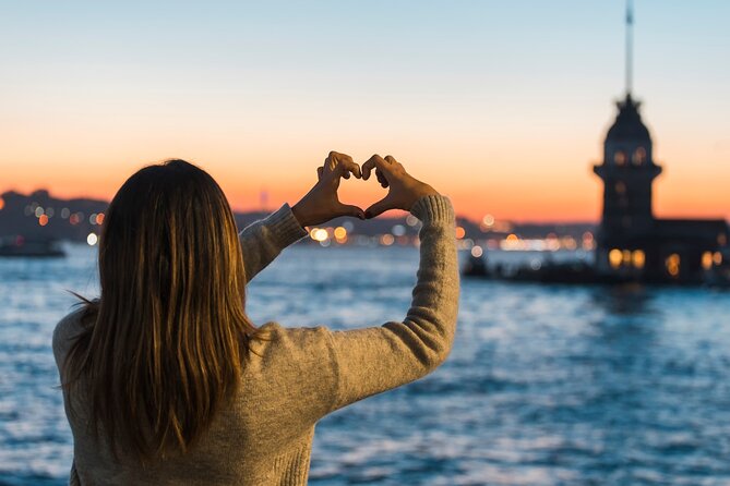 Istanbul Bosphorus Guided Sightseeing Cruise - Key Points