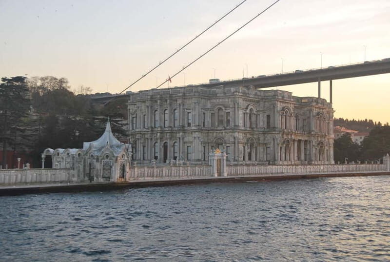 Istanbul: Bosphorus Lunch Cruise with Guide - The Sum Up