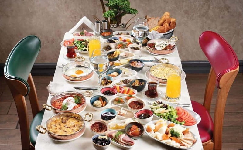 Istanbul: Bosphorus Morning Cruise with Breakfast - An Overview of the Experience