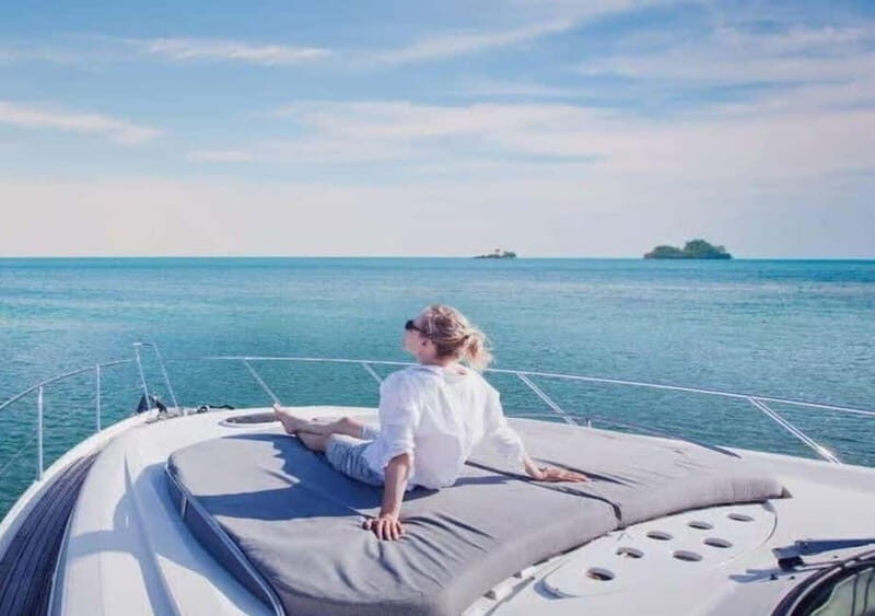 Istanbul: Bosphorus Morning or Sunset Yacht Tour with Snacks - Key Points