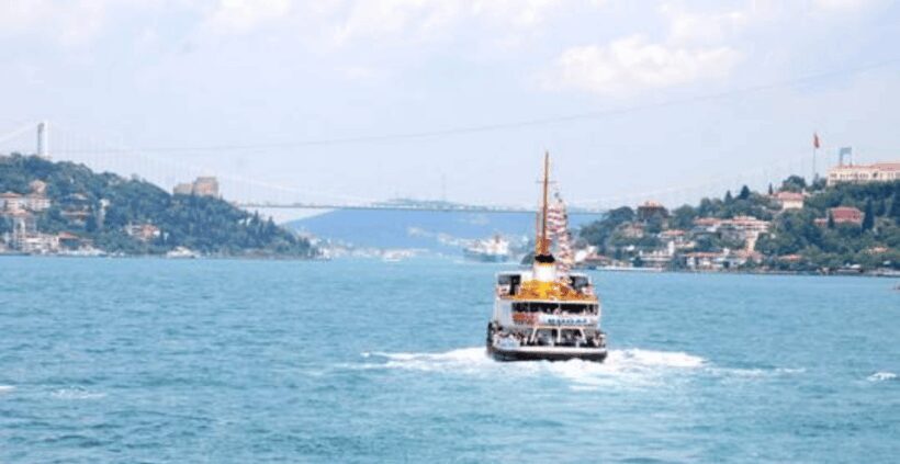 Istanbul: Bosphorus Morning/Sunset Cruise with Optional Stop - Key Points