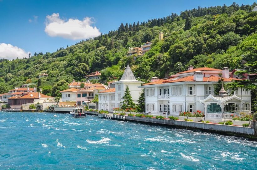 Istanbul: Bosphorus Morning/Sunset Cruise with Optional Stop - The Cost and Value