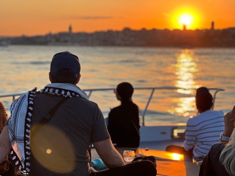 Istanbul: Bosphorus Sunset Cruise on a Luxury Yacht - A Detailed Look at the Bosphorus Sunset Yacht Experience