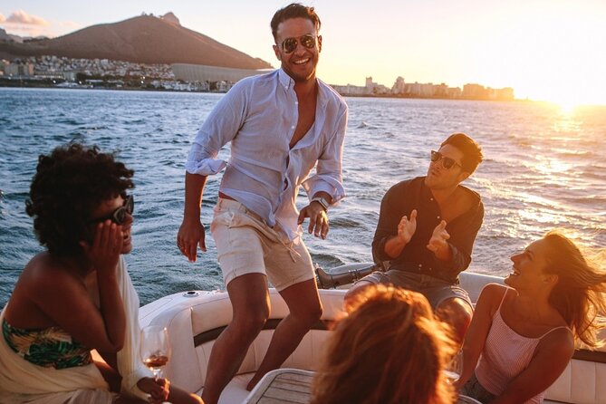 Istanbul Bosphorus Sunset Cruise on Boat With Live Guide - Inclusions and Amenities